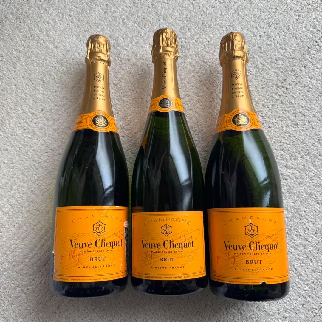 Veuve Clicquot ヴーヴクリコ イエローラベル 未開封3本セット
