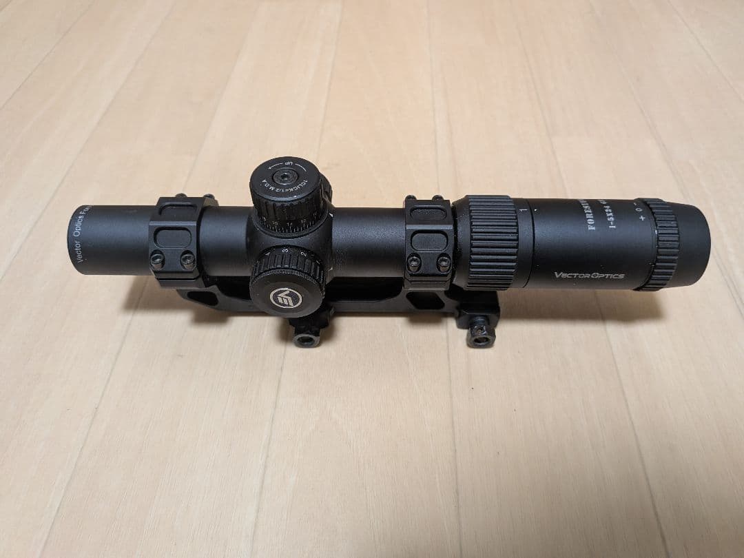 ベクターオプティクス Vector Optics Forester 1-5x24