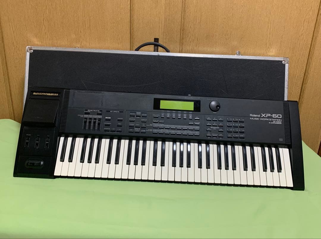 Roland XP-60 ミュージックワークステーション ハードケース付き