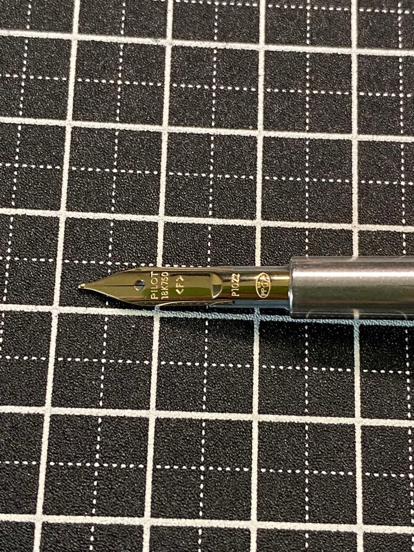PILOT CAPLESS Hana-Shobu 万年筆　字幅F