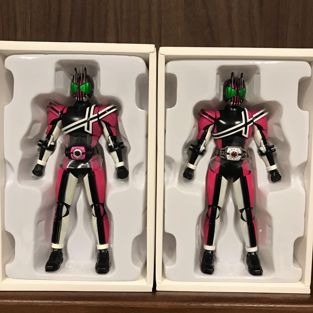 S.H.Figuarts真骨彫仮面ライダーディケイド&ネオ　2種セット