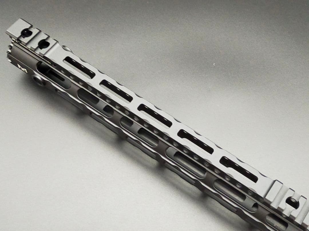 MIタイプ　M-Lok　12.5インチ　軽量化　ハンドガード　BK