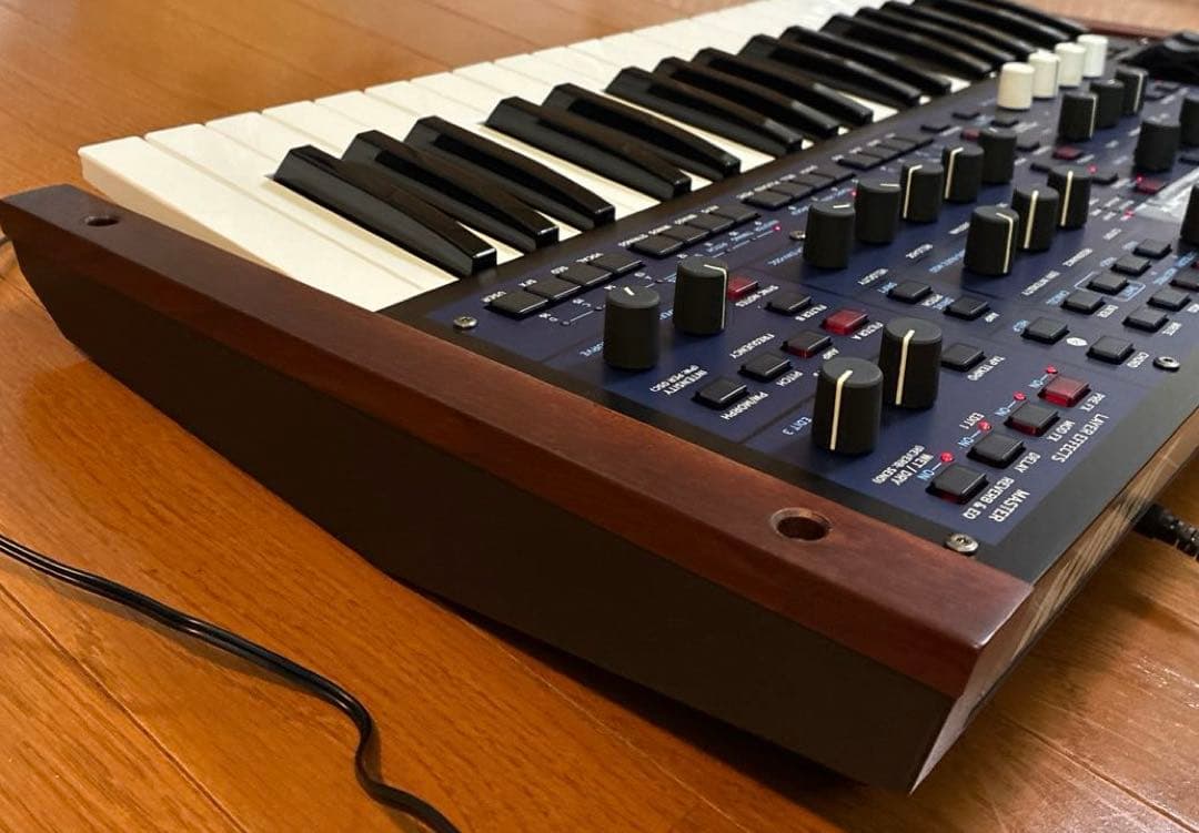 【美品】KORG multi/poly アナログモデリングシンセサイザー
