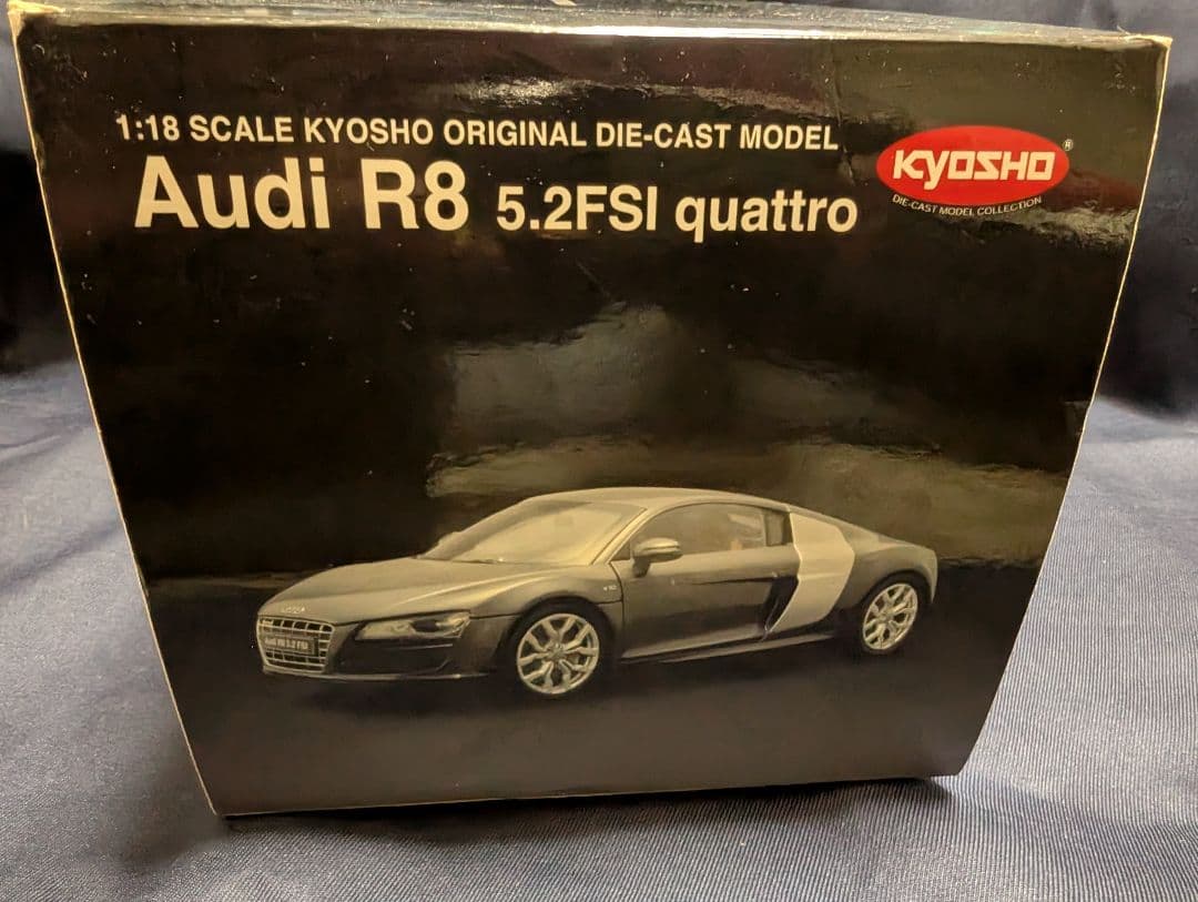 京商　1/18 Audi R8 5.2 FSI quattro 難有り