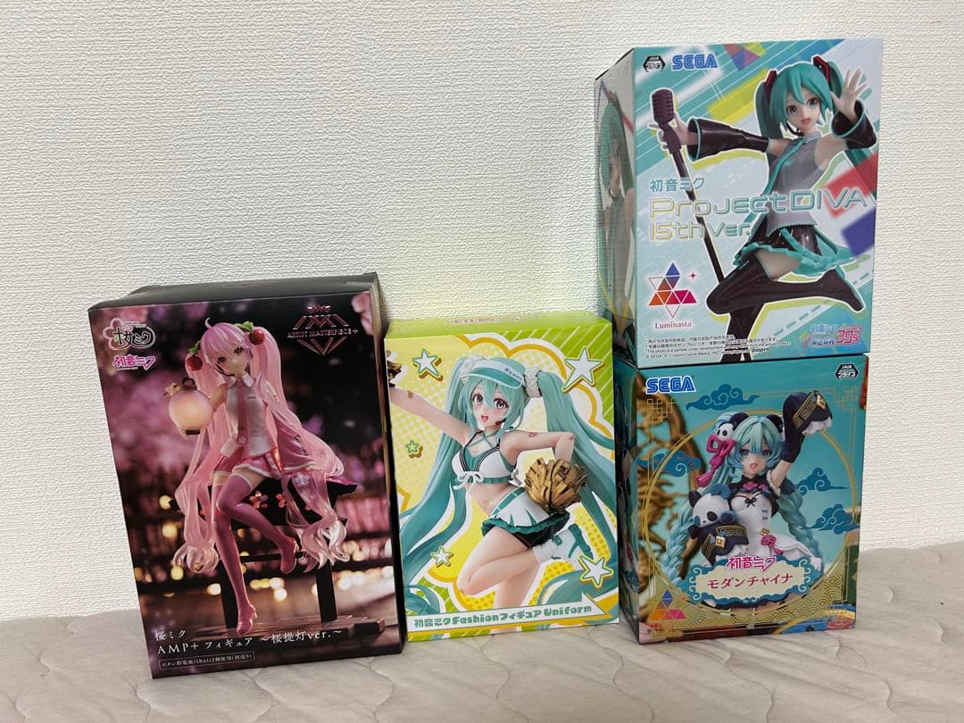 初音ミク AMPフィギュア 4体セット　まとめ売り