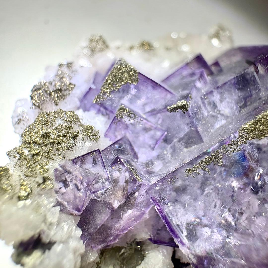 453 中国　ヤオガンシャン産　フローライト&パイライト