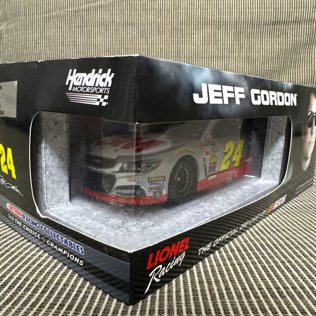 【新品未使用】Jeff Gordon 24 NASCAR 1:24スケール
