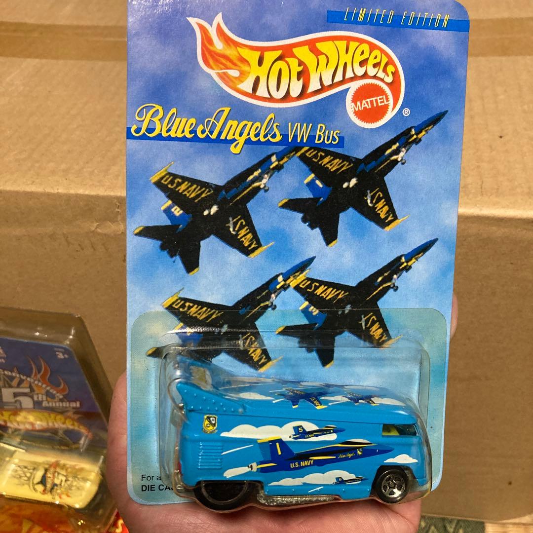 ミニカー Hot Wheels Blue Angels VW Drug Bus