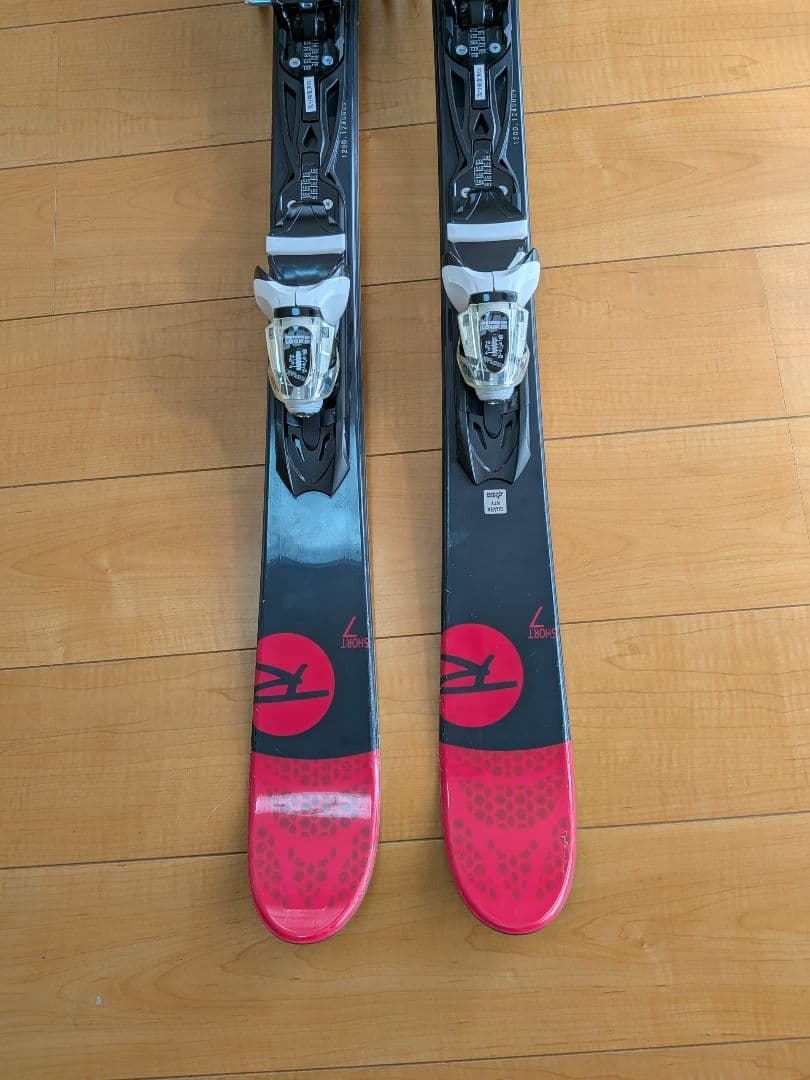 ショートスキー　ROSSIGNOL（ロシニオール） ビンディング付
