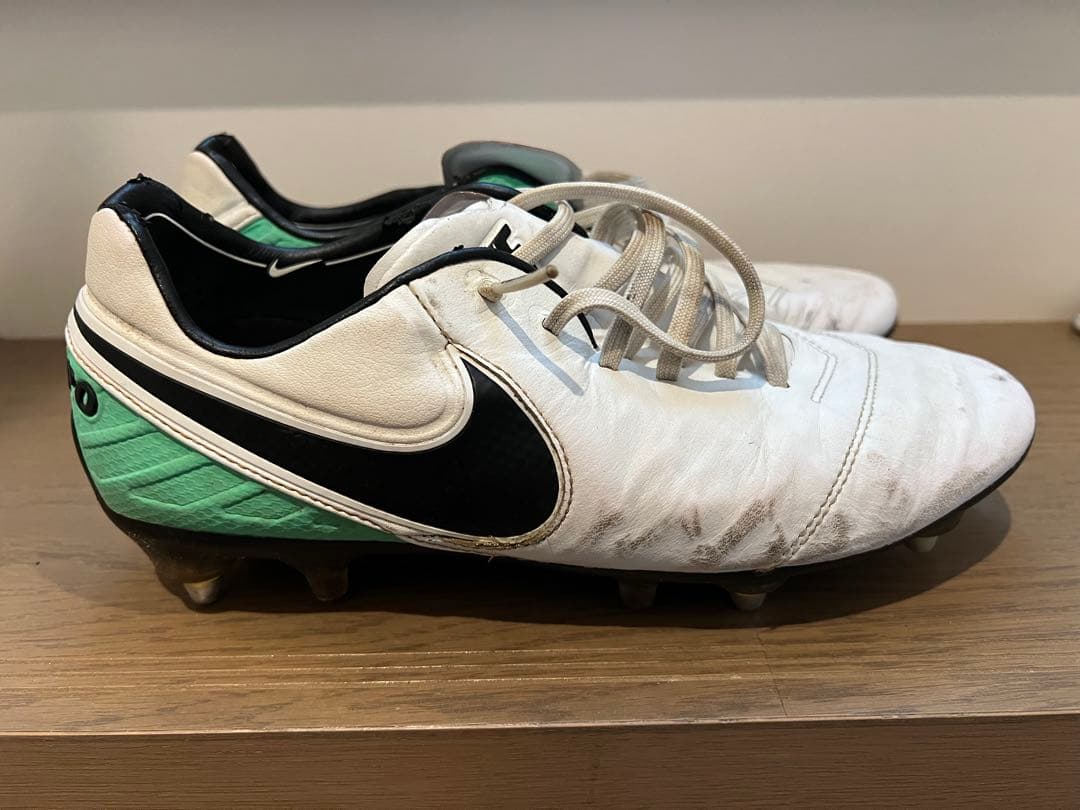 NIKE Tiempo サッカーシューズ