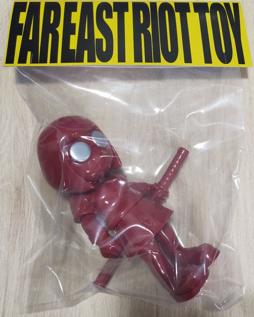 FAR EAST RIOT TOY FDH やよいちゃん　納刀赤　ソフビ