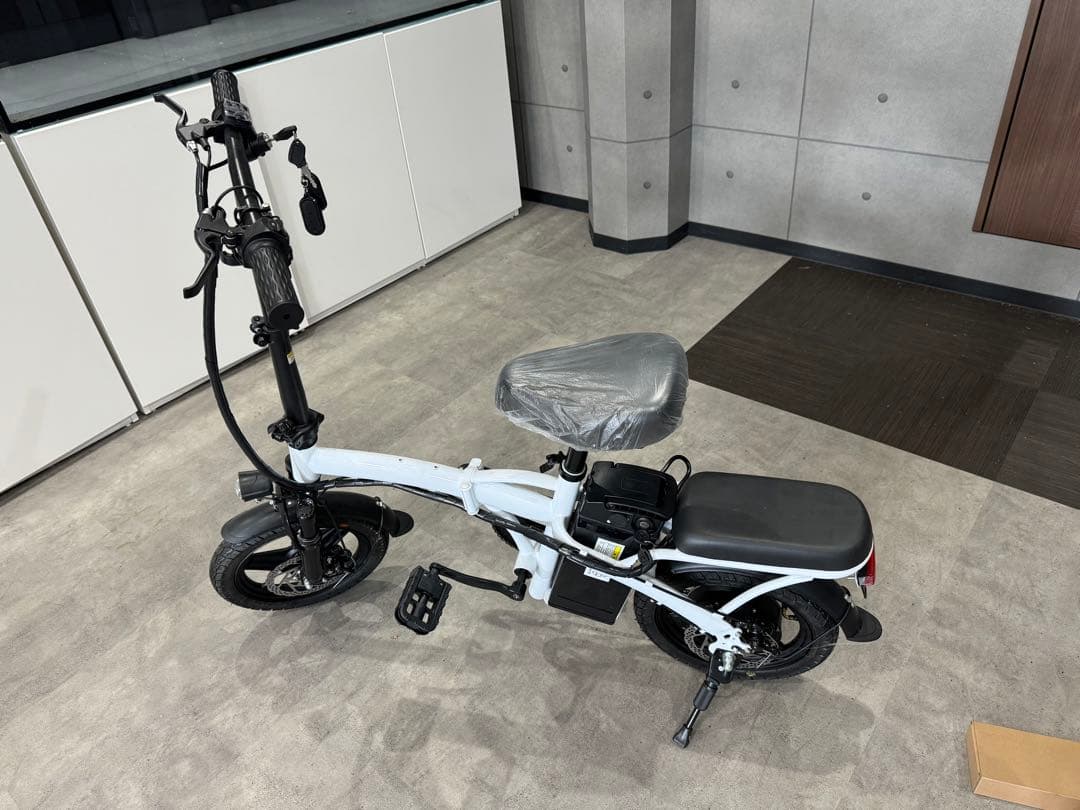 新品 訳アリ 電動アシスト自転車 ホワイト