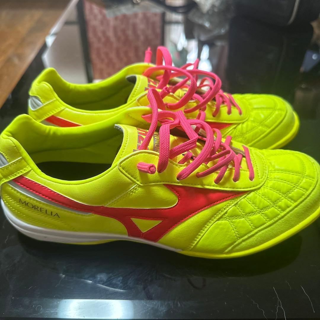 Mizuno Morelia 蛍光イエロー/ピンク