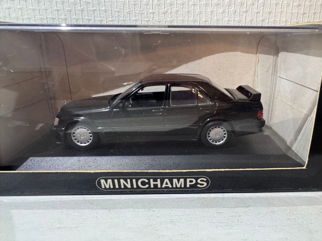 MINICHAMPS メルセデス 190E 2.3-16 1984 1/43