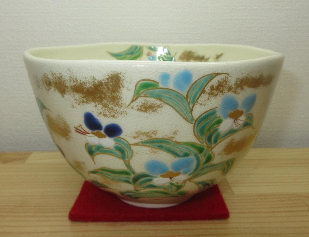 送料込【逢絢亭・新品】茶道具 茶碗 京焼 仁清 露草の図 文月和香 共箱入り
