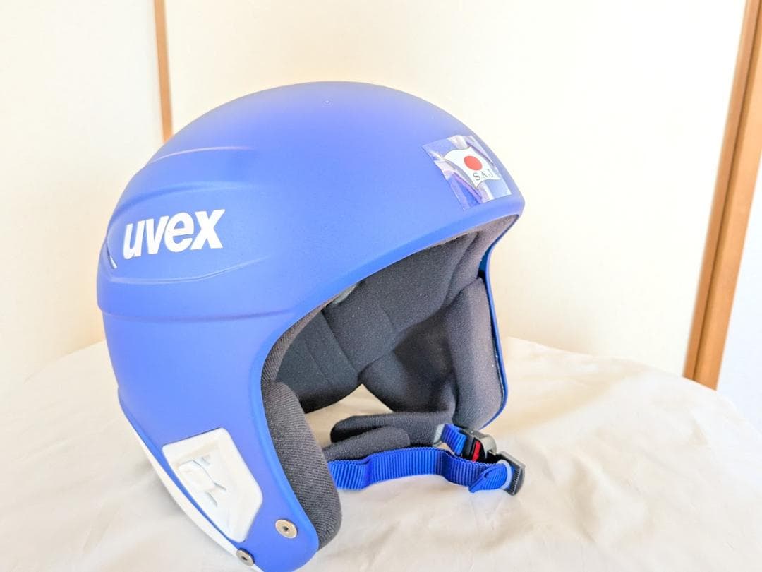 UVEX スキー用ヘルメット　FIS対応