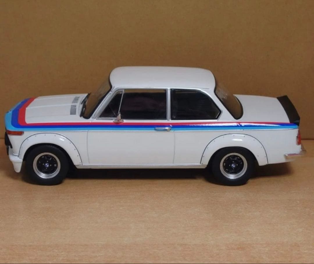  2002 Turbo 1:18 スケールモデルカー