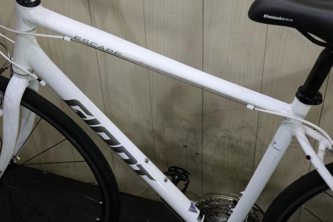 GIANT ESCAPE R3 700C アルミ 24速 500mm 白 クロス