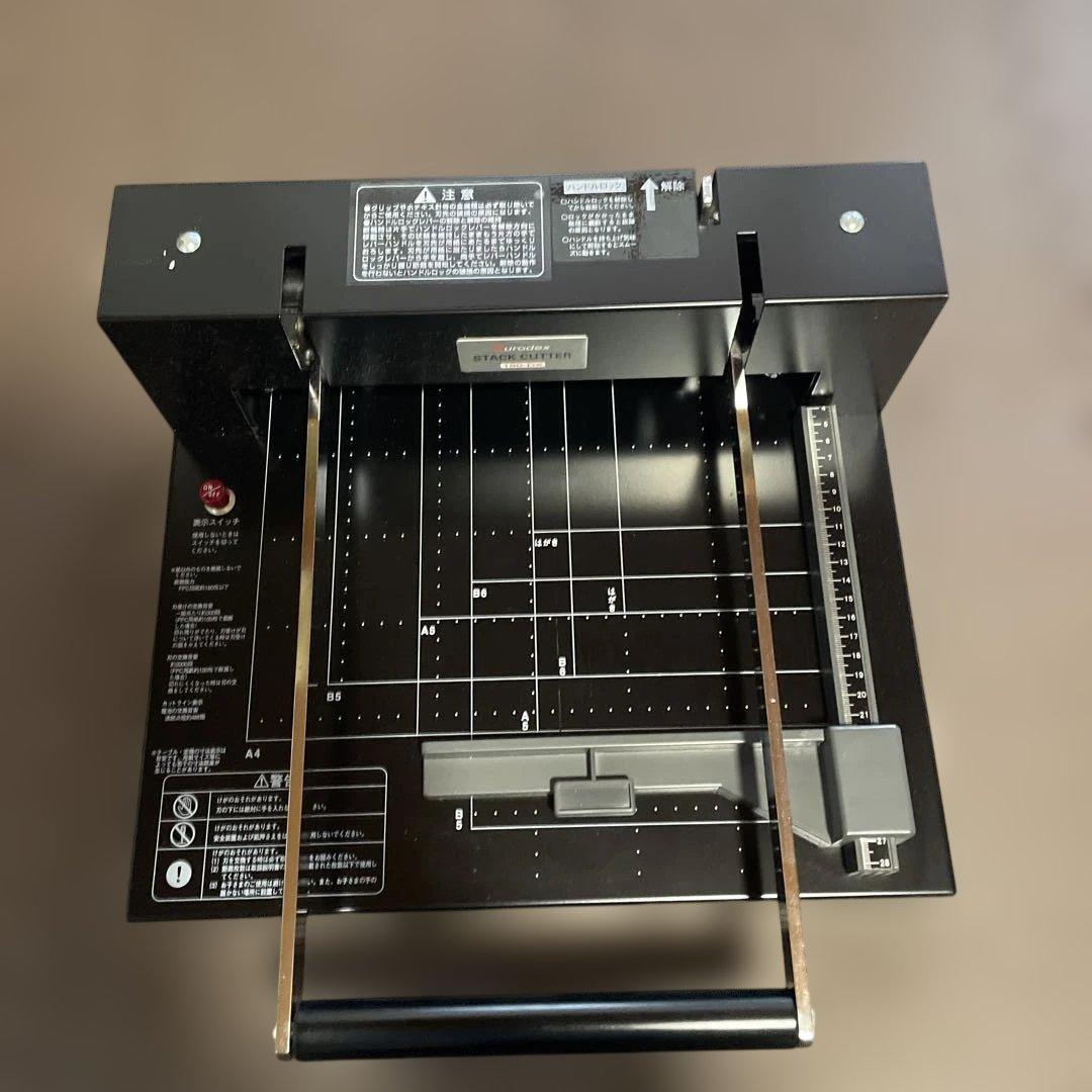 ８*４様 Durodex STACK CUTTER 180DX 裁断機