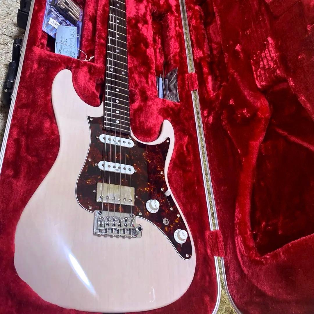 Ibanez AZ2204N AWD ストラト　stratocaster