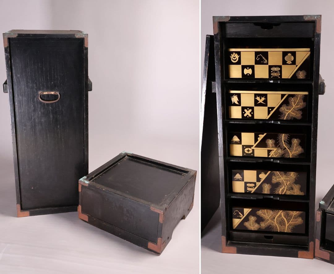 【MB209】時代物 市松に宝尽 松竹梅 金蒔絵 五段重箱 台付 天然木 漆塗