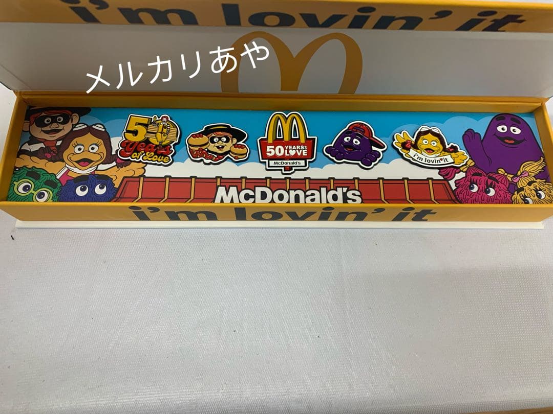 マクドナルド 50週年香港限定　バッジ　ボックス　コレクション　日本未発売