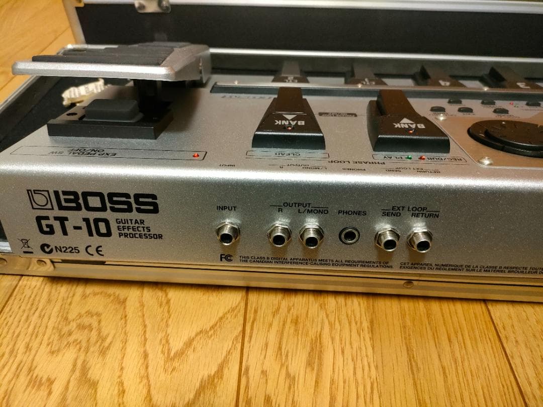 BOSS　マルチエフェクター　GT-10　エフェクターケース付き