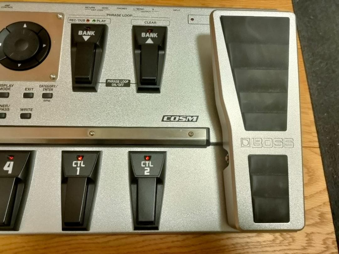 BOSS　マルチエフェクター　GT-10　エフェクターケース付き