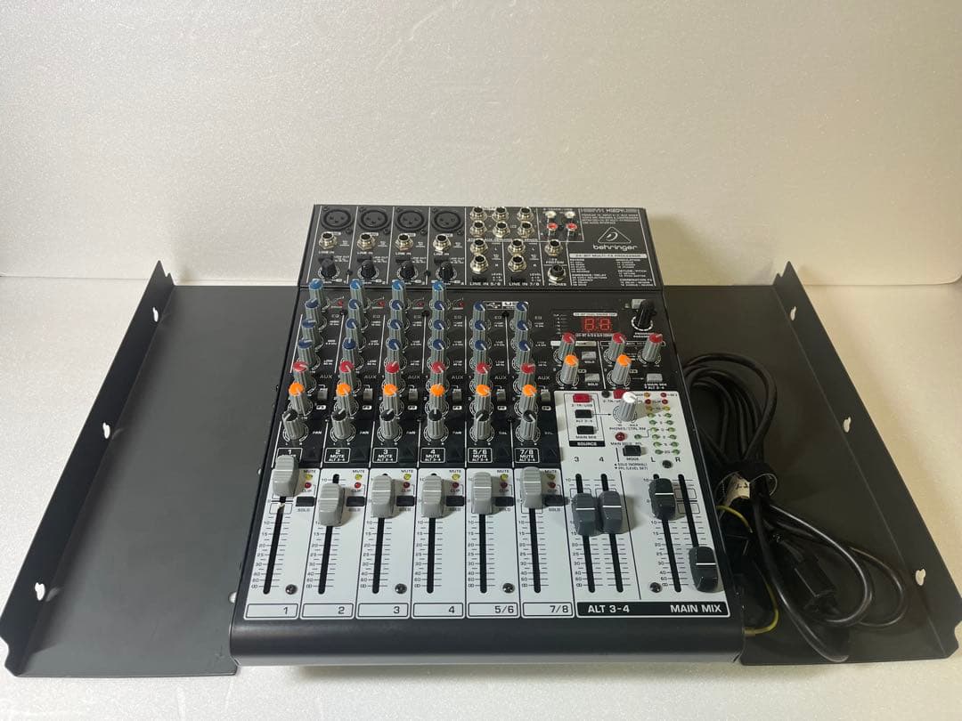 動作品　BEHRINGER ベリンガー XENYX X1204 USB ミキサー