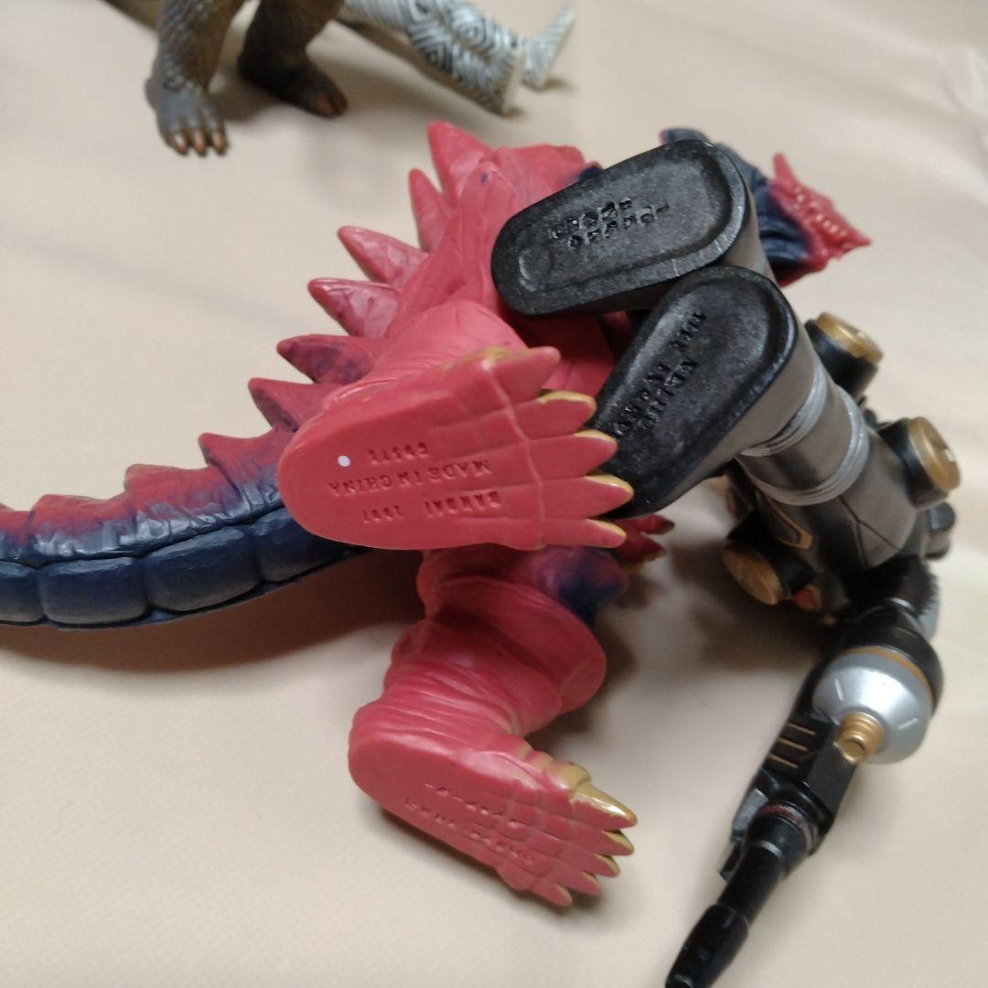 ウルトラマン怪獣　ソフビ　13体