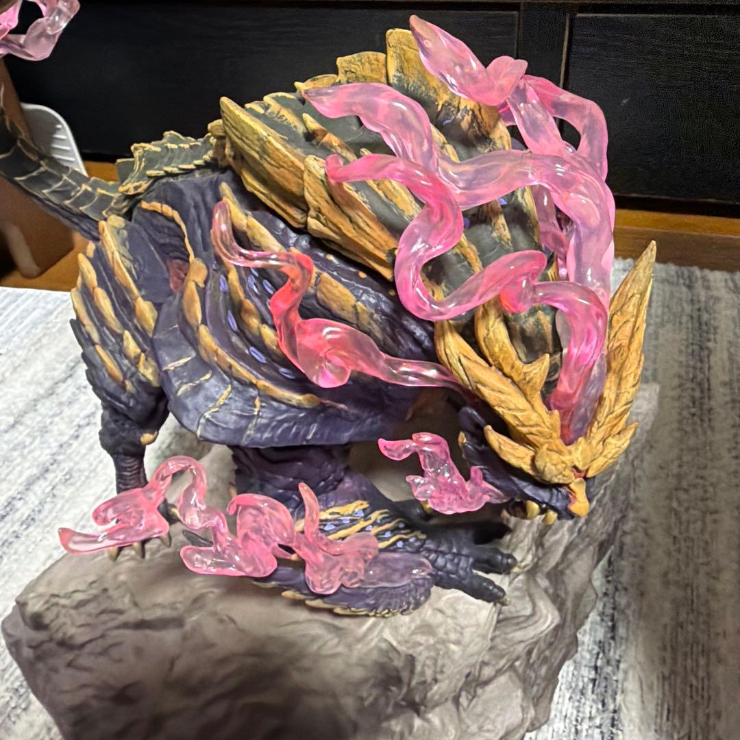 モンスターハンター　怨虎竜マガイマガド クリエイターズモデルフィギュア カプコン