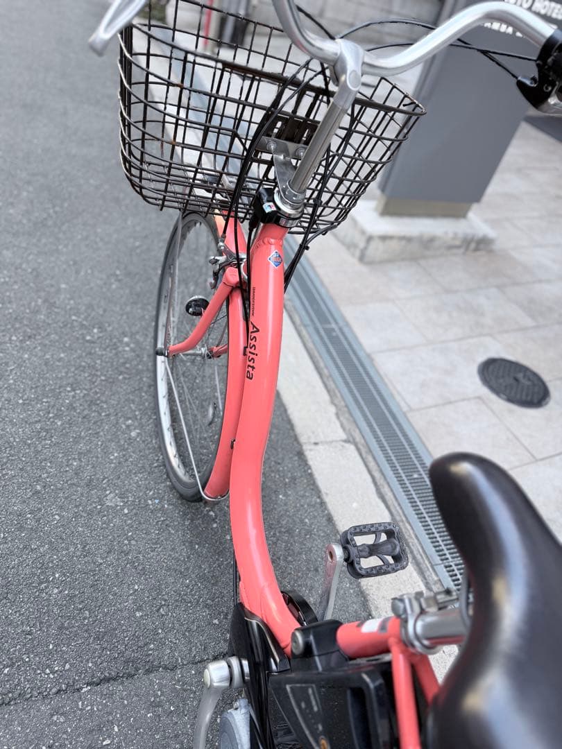 大阪府　電動アシスト自転車 前カゴ付き　26インチ
