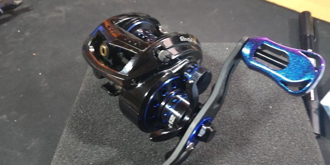 Abu Garcia Revo Deez 6-Lベイトリール軽量化146g