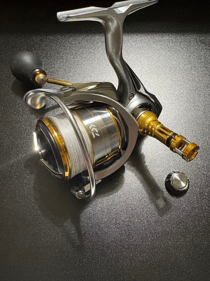 極美品 DAIWA フリームス 2500S-XH パワーハンドル仕様