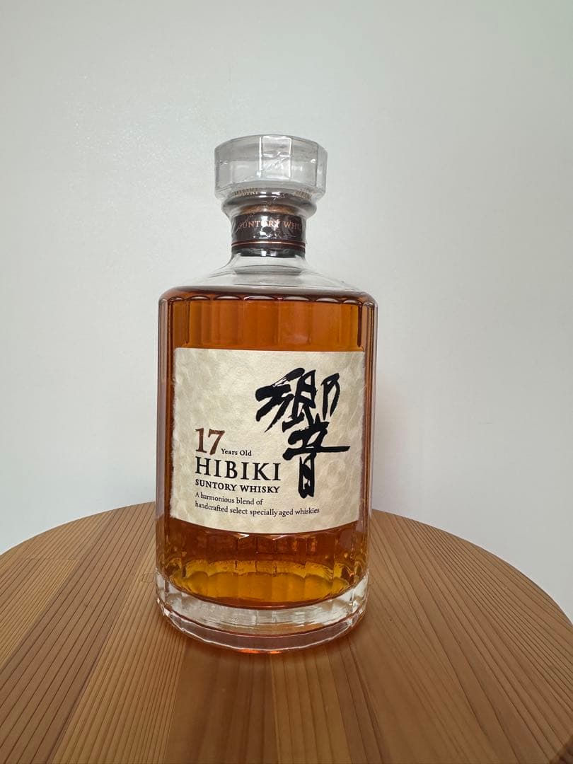 響 Hibiki 17年 700ml 箱入り未開栓