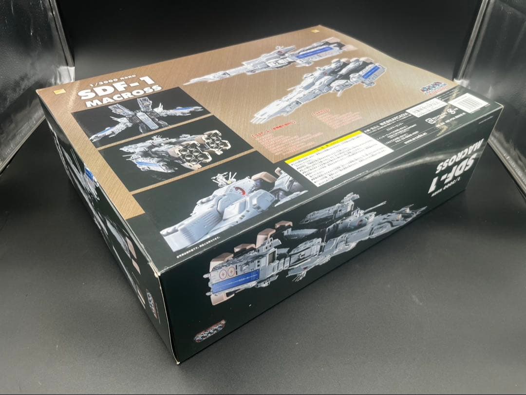 Macross マクロス1/3000 完全変形 SDF-1 新品、未開封品