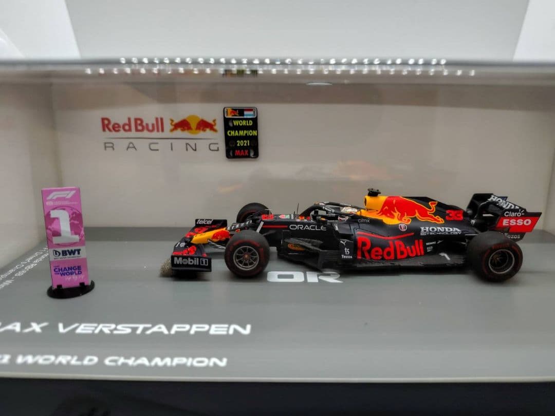 1/43 スパーク RedBull Racing　HONDA　RB16B