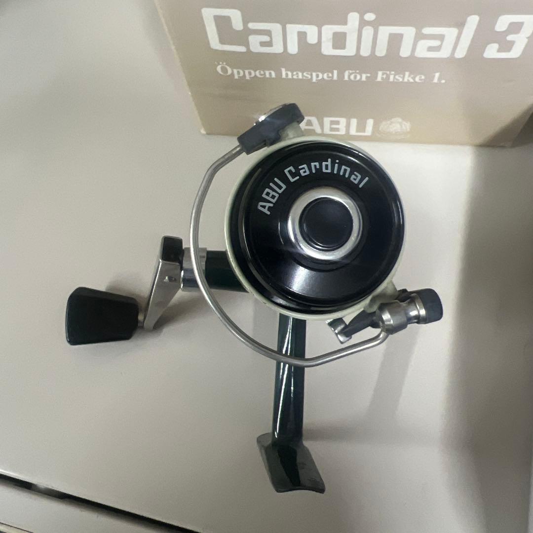 ABU Cardinal 33スピンキャストリール
