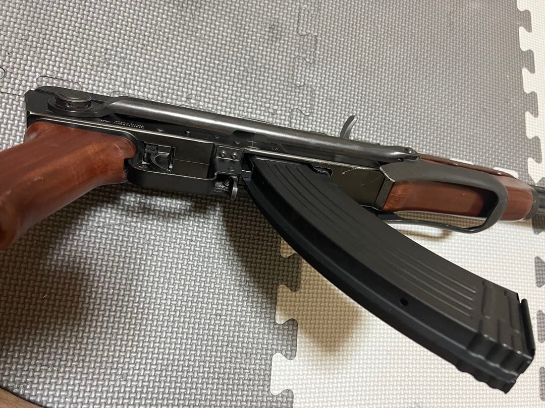 東京マルイ AK-47S 次世代電動ガン。