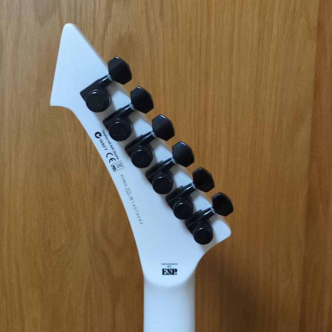 ESP LTD Snakebyte  White　美品
