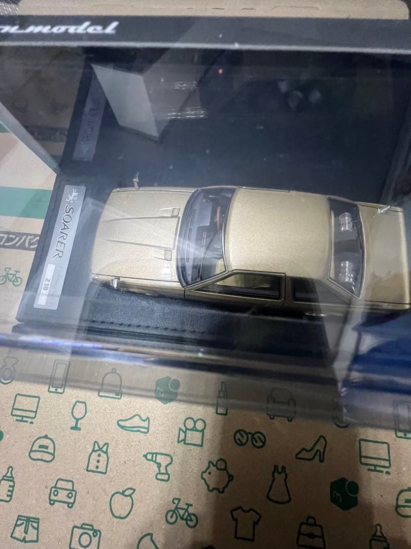 イグニッションモデル1/43 ソアラ2800GT Z10 ゴールド/ブラウン