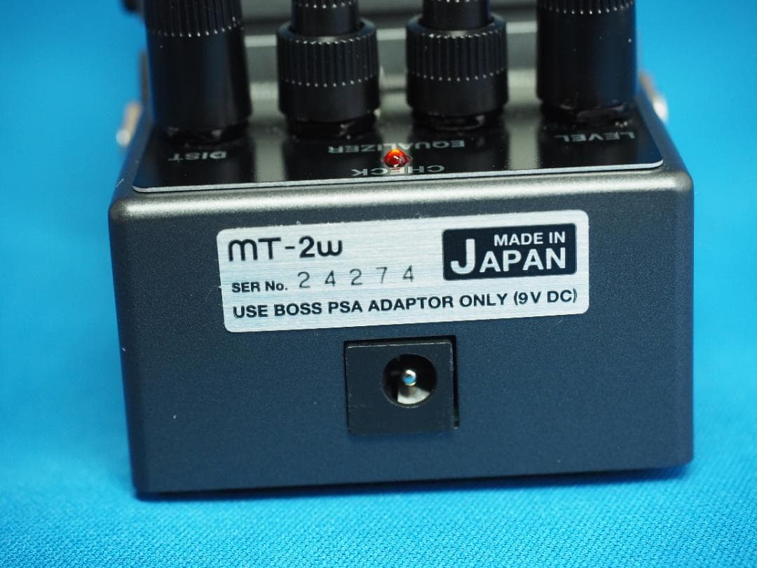BOSS l Zone MT-2w ギターエフェクター 綺麗です