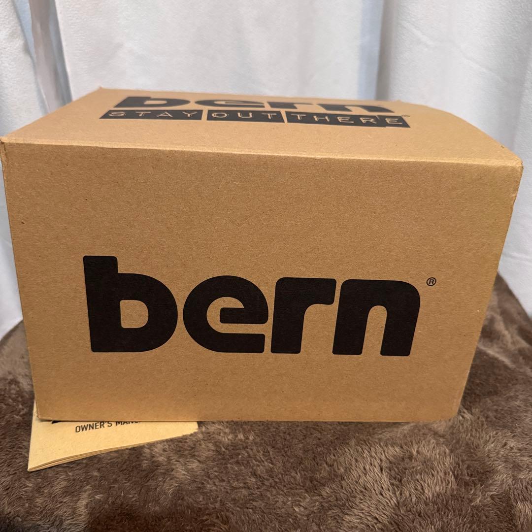 bern バーン　スノボ　ヘルメット　マッドブラック　JAPANFIT