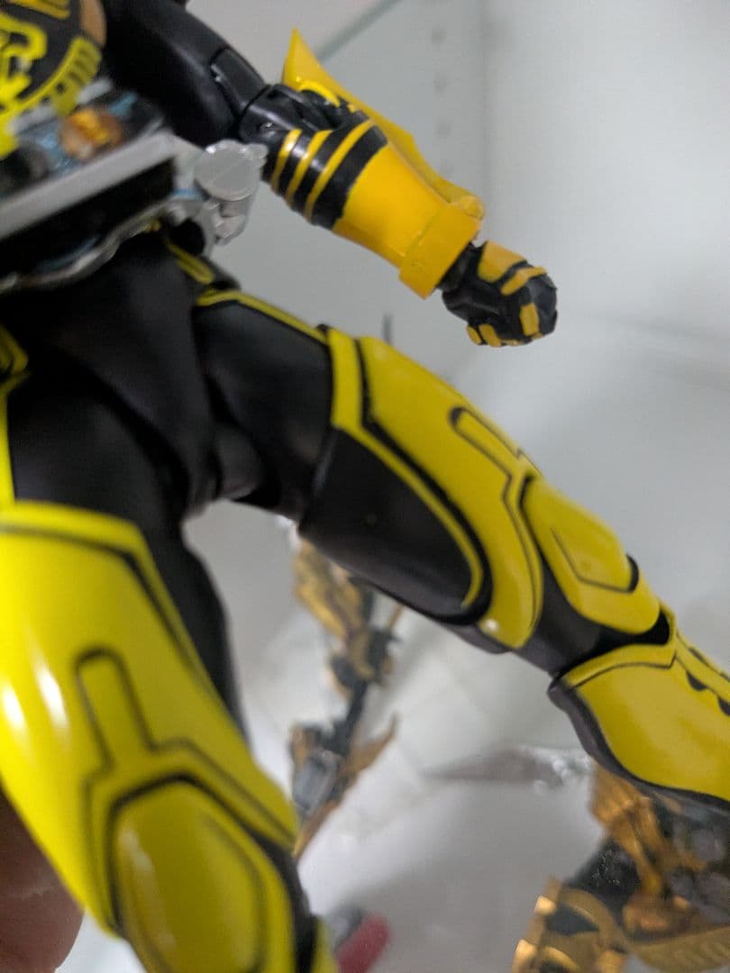 (※訳あり)SHFiguarts 仮面ライダーオーズ　ラトラーター