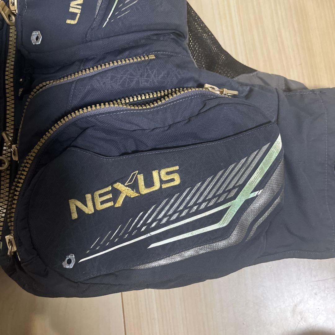Shimano Limited Pro Nexus フローティングベスト