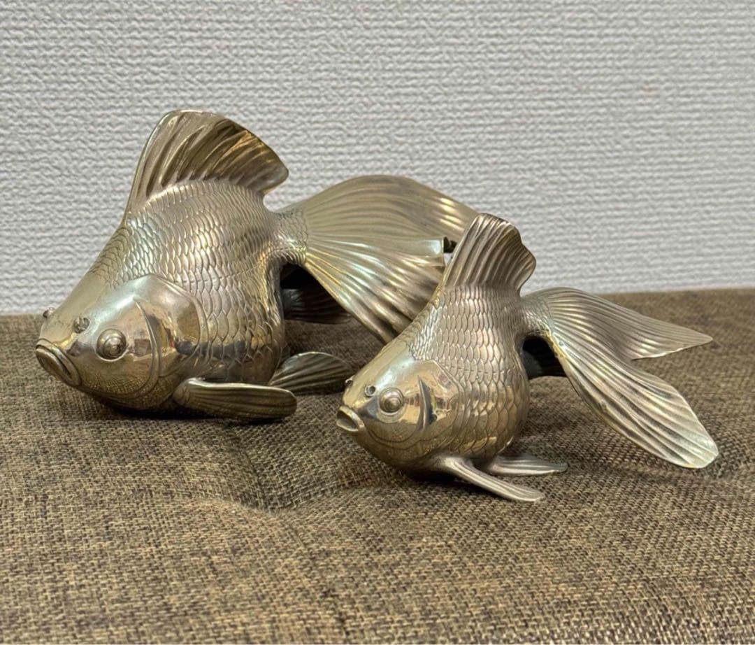 金魚の金属彫刻 2点セット