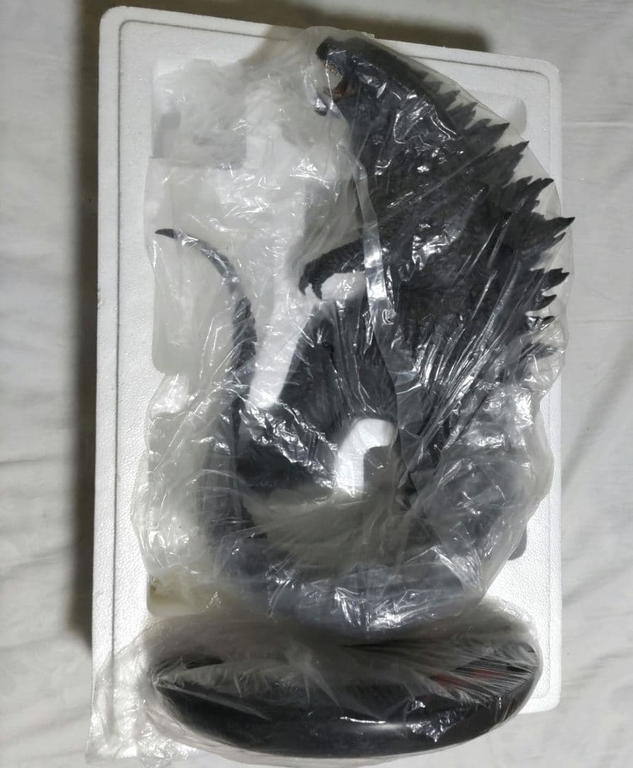 超希少ゴジラ GODZILLA 2014ハリウッド版スタチュー500体限定品