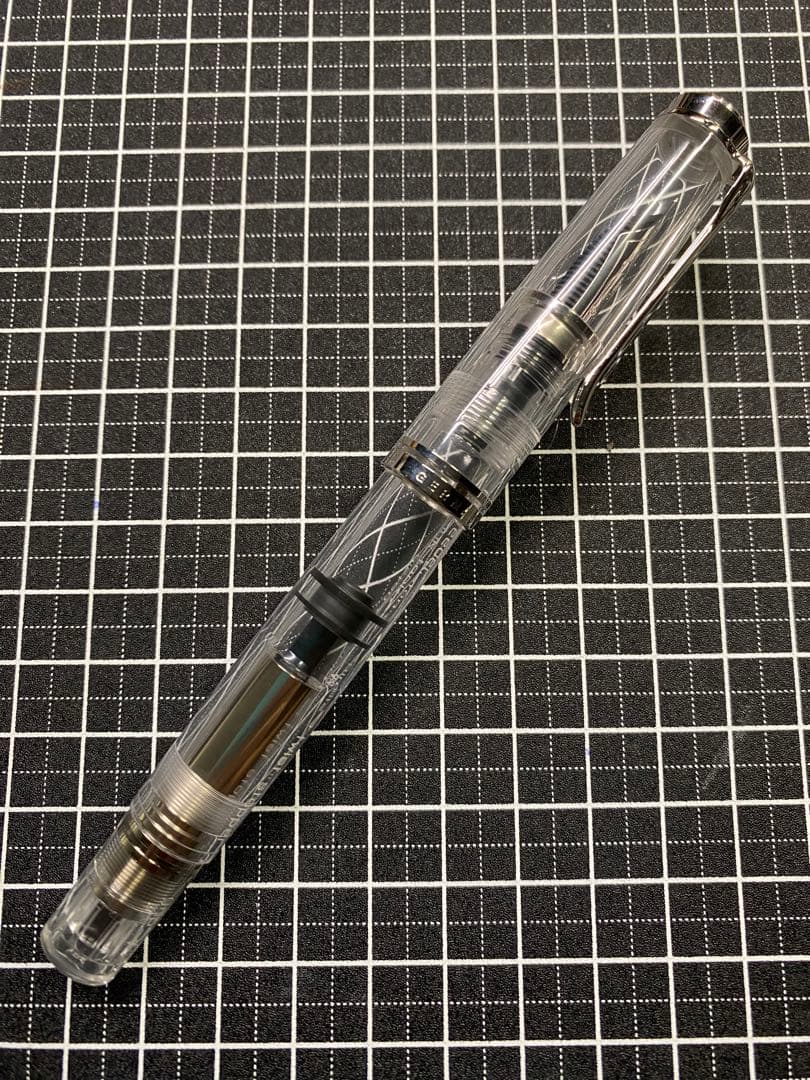 Pelikan Souveran M805 Demonstrator 刻印有