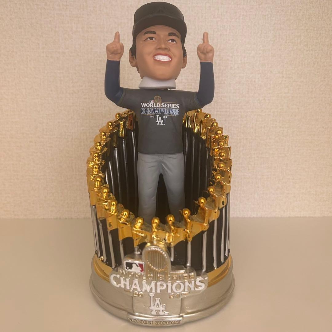 2024体限定シリアルナンバー入り大谷翔平　優勝記念ボブルヘッド