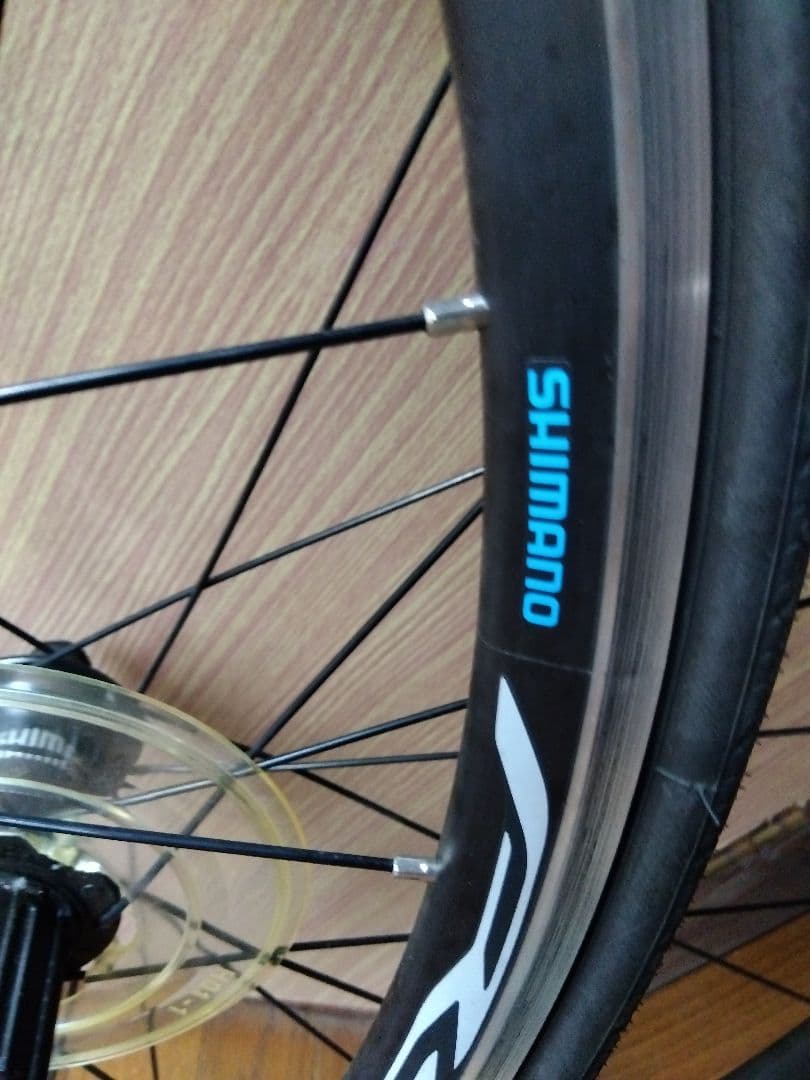 SHIMANO シマノ WH-RS100 前後ホイール＋タイヤ　リムブレーキ